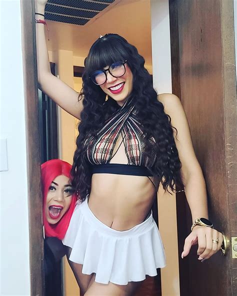 Mia Marin Y Giselle Montes
