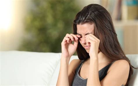 Itchy Eyes 13 Effective Home Remedies To Try