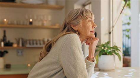 people who seem way more relaxed than everyone else do 9 things a