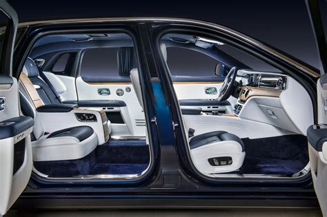 更新層峰品牌識別形象 勞斯萊斯全新ghost發表 Ca汽車頻道