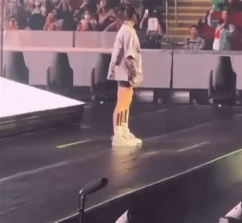 Billie Eilish Meme Billie Eilish Billie Eilish Cute Discover Share Gifs