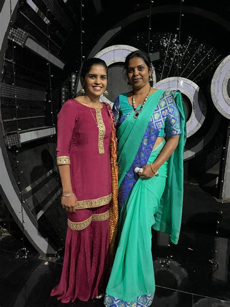 Veda Krishnamurthy With Her Sister Vatsala