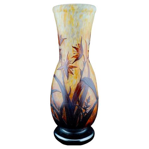 Daum And Majorelle Art Deco Glass Bowl In Wrought Iron Frame For Sale
