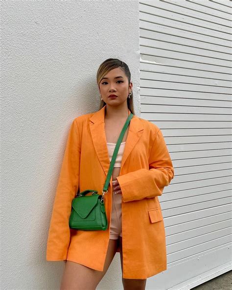 40 Looks Que Mostram Diferentes Cores Que Combinam Com Laranja Outfits Womens Blazer Fashion