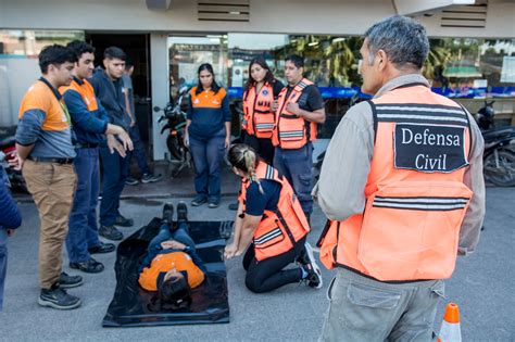 Capacitación En Combate De Incendios Forestales Defensa Civil Refuerza