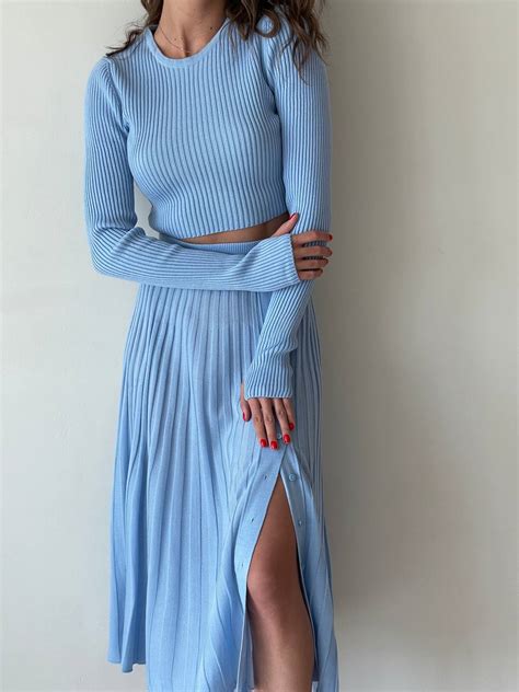 блакитна плісирована спідниця з топом Knitwear Brand Causetume