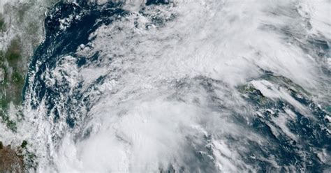 Cristóbal Toca Tierra En Golfo De México Metro Puerto Rico