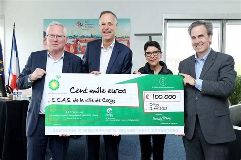 Bp France Fait Un Don De Euros Au Ccas De Cergy