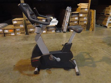 Life Fitness Integrity Series Upright Bike Midwest Used Fitness Equipment