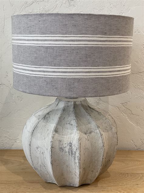 Lámpara de Mesa Ondulada El Taller de Chloé