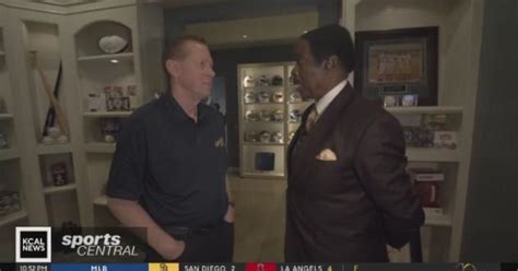 Hershiser Opens Legends Attic In Claremont Cbs Los Angeles