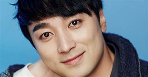 개그맨 황제성 품절남 대열 합류연인 박초은과 9월 12일 결혼