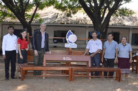 Lao Telecom ລາວ ໂທລະຄົມ ອຸປະຖຳໂຕະຕັ່ງ ໃຫ້ນ້ອງນັກຮຽນ ມສ