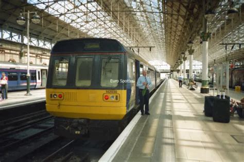 B154n 35mm Negative Br Class 142 142030 Manchester Piccadilly £2 00