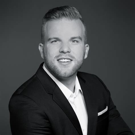 Sebastian Carucci Senior Buyer Electronic Components Corporate