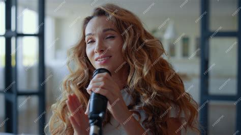 Premium Photo Singer Practicing Vocal At Home Woman Singing Song In