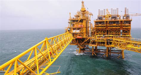 Indias Oil And Natural Gas Corp Moves A Record 35 Offshore Drilling