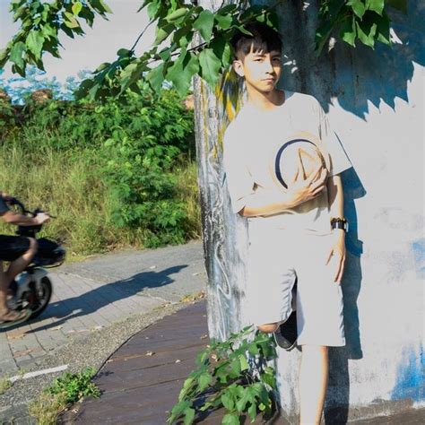 莊昱昕 Usinggolden • Threads Say More