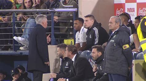 Ancelotti Sustituye A Rodrygo Le Señala Con El Dedo Y Le Echa La