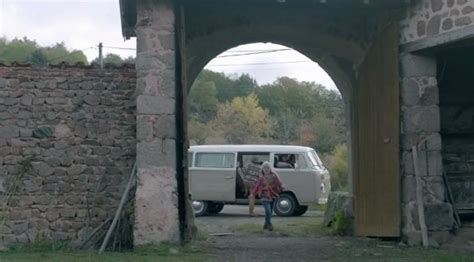 Imcdb Org Volkswagen Combi T Typ In On Va S Aimer Un Peu Beaucoup