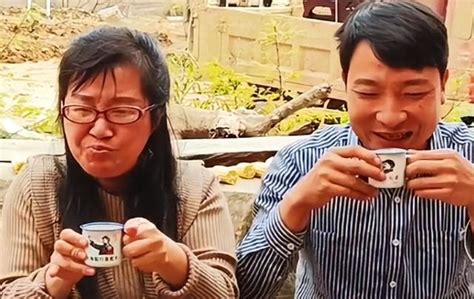 余秀華自曝被楊櫧策欺騙，寫詩向董宇輝告白，網友：小楊爸適合你 每日頭條