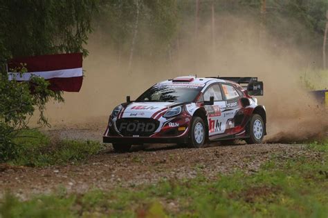 WRC Sesks Walczy Z Toyotami