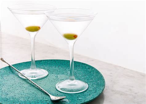 Vodka Martini Cocktail Recipe Uglyfood