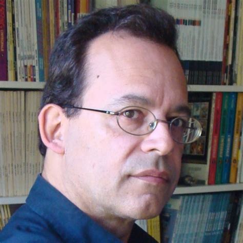 Bruce Morgan Babelio