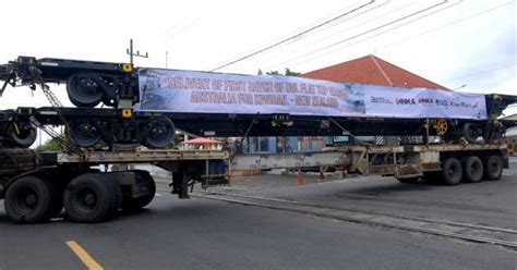 Pt Inka Ekspor 133 Gerbong Kereta Barang Datar Ke Selandia Baru