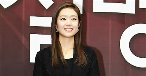 고민정 아나 소녀같네