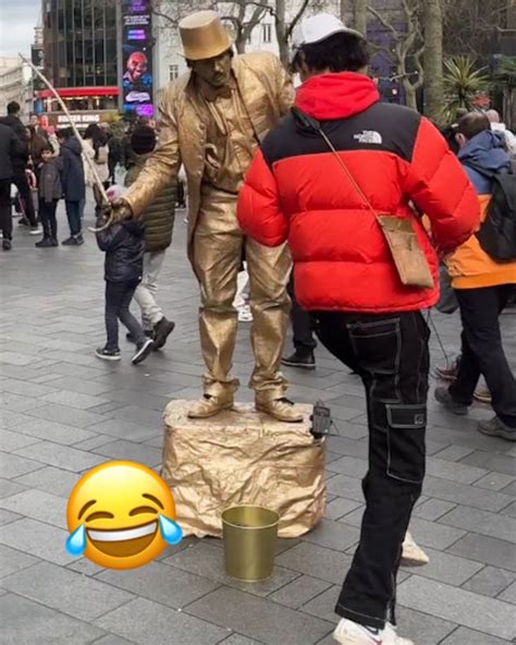Interrupting Random Strangers 😂 Interrupting Random Strangers 😂