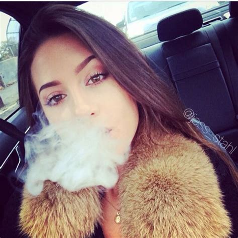 Instagram Jessstahl Selfie Fur Smoke Smoking Girlswhosmoke Fur