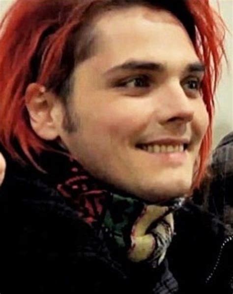 Pin By Bunn On Gerard Way Geesus Gerd Party Poison Gerard Way Gerard And Frank Gerald Way