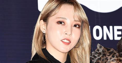 마마무 문별 매력적인 미소 엑s Hd포토