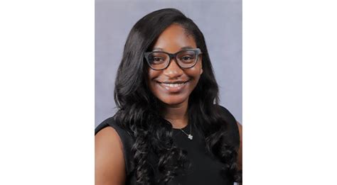 A Journey Of Service Lauryn Reed Joins The Navy Jag Corps Fiu
