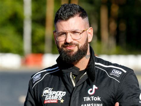 Milioner Wojtek Gola Ma Dziewczynę Zdjęcia Z Tajemniczą Brunetką Mówią Wszystko Pomponik Pl