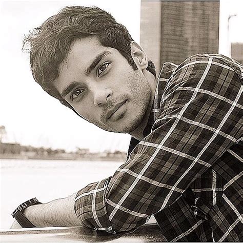 تصاویر بیوگرافی و عکس های شخصی ساعد سهیلی، همسر و فرزندان اش