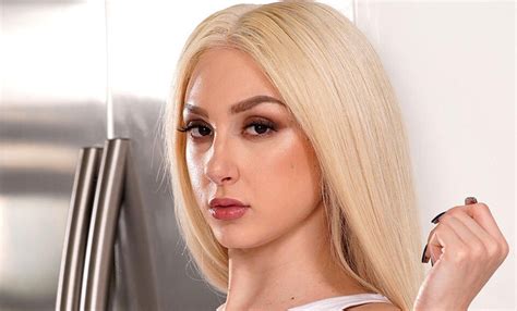 Skylar Vox Net Worth Age Career Bio Wiki And Family