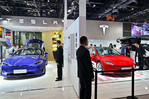 A Tesla Bull Turns Bearish And Warns Ev Maker Could Lose Money This