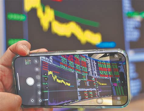 抱股過年心驚驚 4名師獻策 A3 財經要聞 20250105 工商時報
