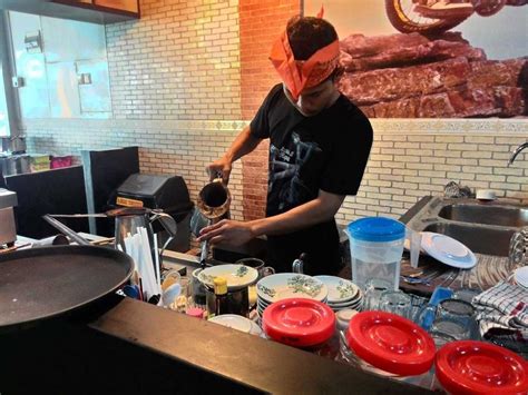 Larangan Warung Makan Buka Siang Hari Di Bulan Ramadhan Bagaimana