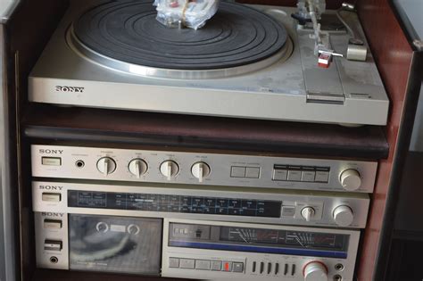 Lot 606 A Vintage Sony Hi Fi System With Record