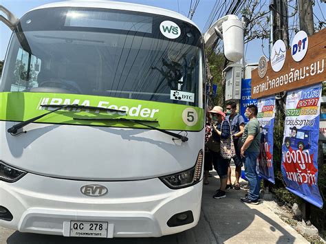 泰國遊搭上週末限定免費巴士，一次逛遍曼谷近郊四大水上市場～ Yahoo奇摩汽車機車