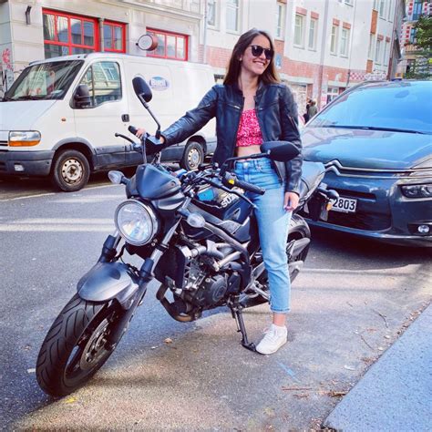 Alexandra Bredahl Auf Linkedin Inspirational Quote Of The Week 🚀 Dont Dream Your Life Live