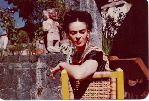 Melódico homenaje a Frida Kahlo Meow Magazine Meow Magazine