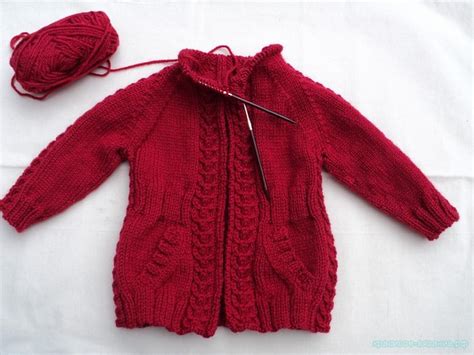 Пальто для девочки спицами Красивое вязание