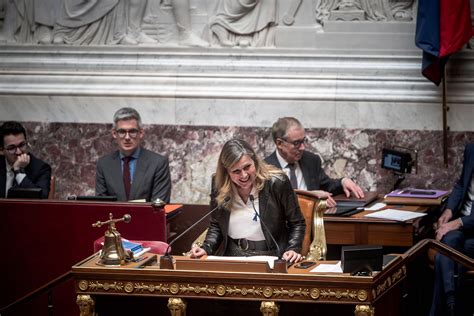 Assemblée Nationale Yaël Braun Pivet Une Présidente Au Dessus De La