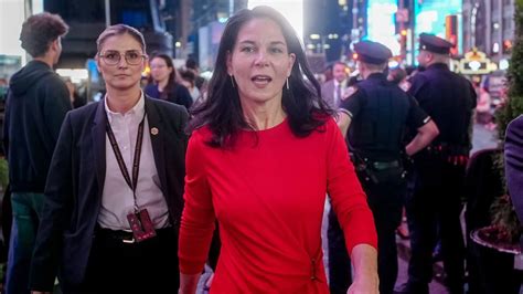 Baerbock In New York Ich Bin Definitiv Generation Sex In The City