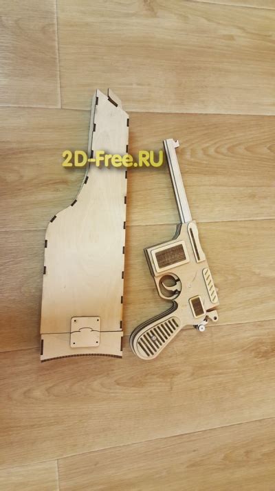 Наган в кобуре модель cdr