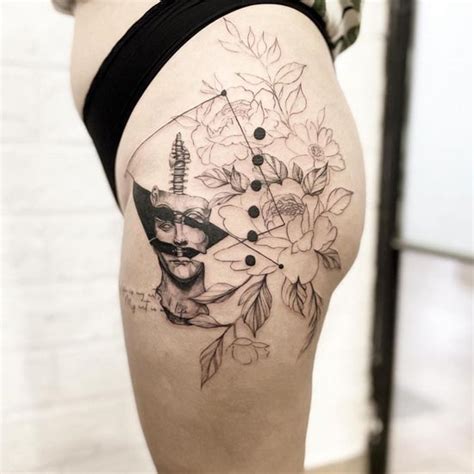 Hip Tattoo Ideas For Females